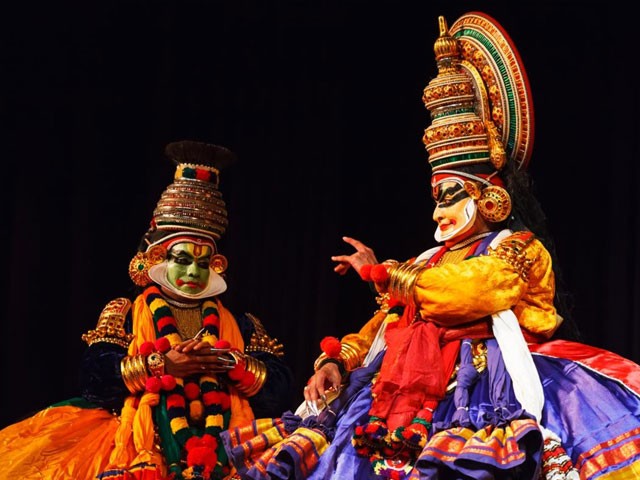 Top Most Famous Traditional Art and Dance Forms of Kerala